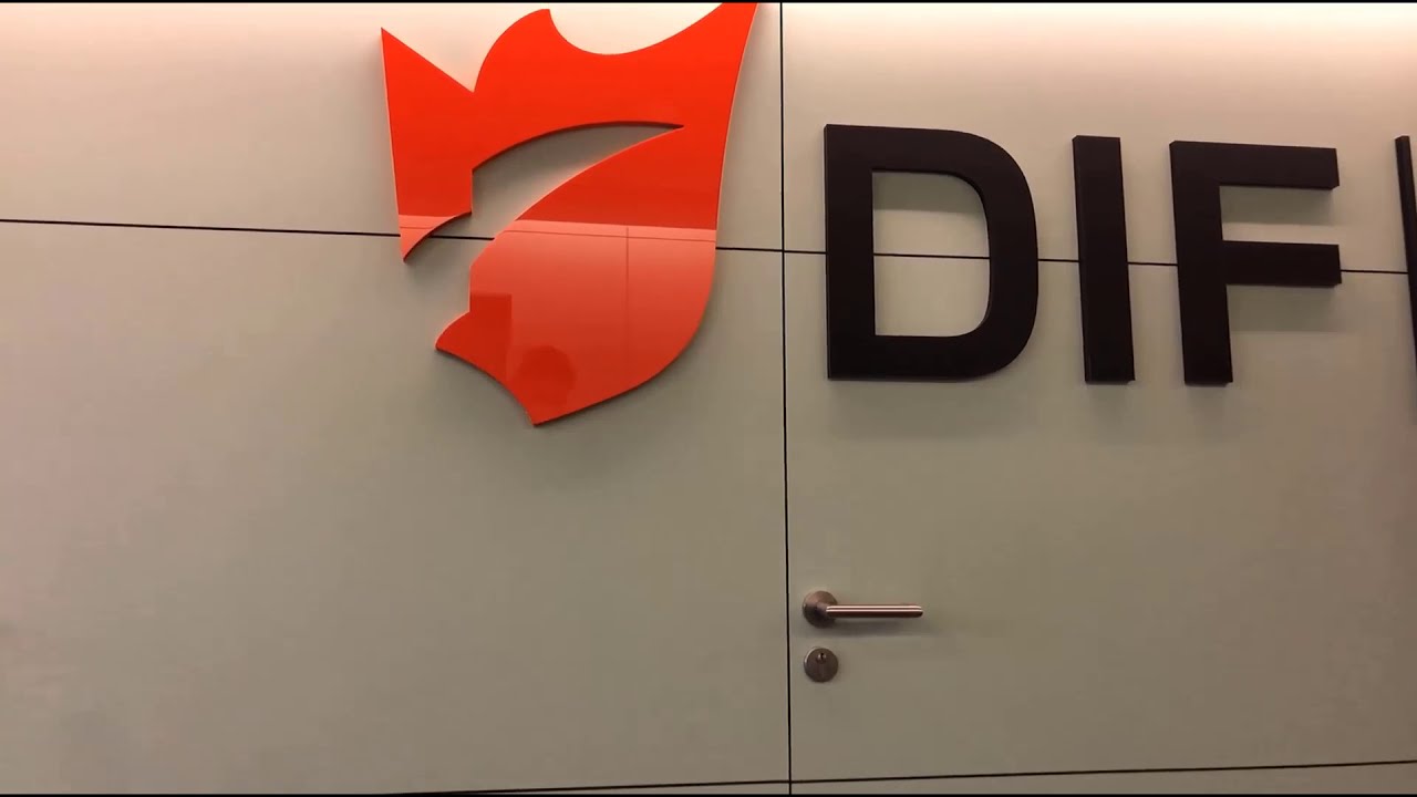 Signing & privacyfolie DIF Capital Partners FDS Signmakers - YouTube
