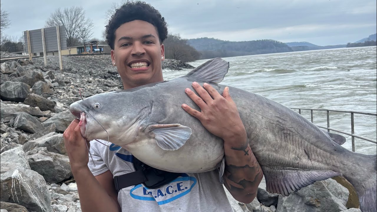 150 Pounds of Catfish in 3 Hours (NEW PB) - YouTube