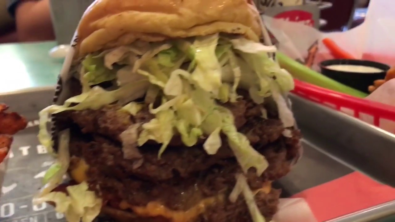 XXXL Burger Challenge at Fatburger - YouTube