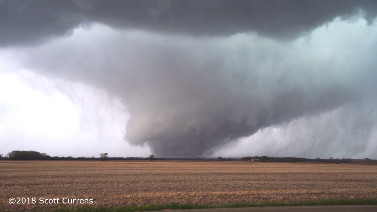 May 1, 2018: Culver, KS Dusty Wedge Tornado 4K - YouTube