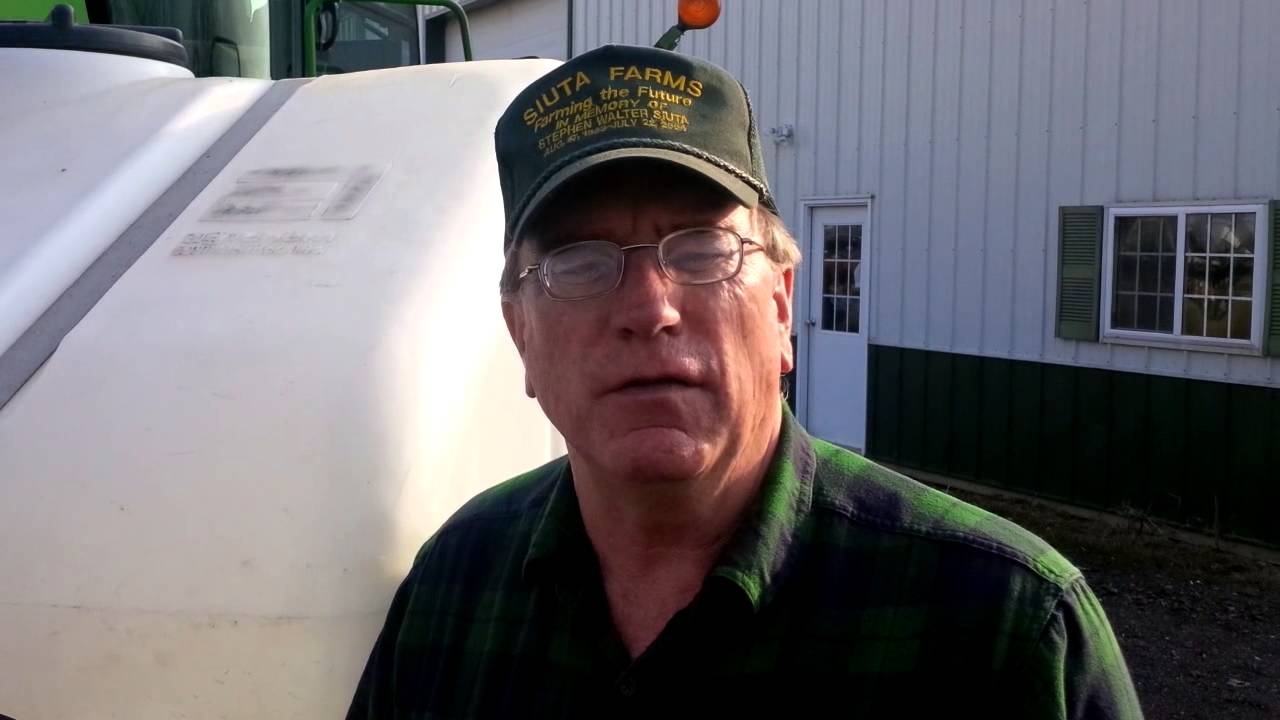 Paul Siuta talks about results on soybeans - YouTube