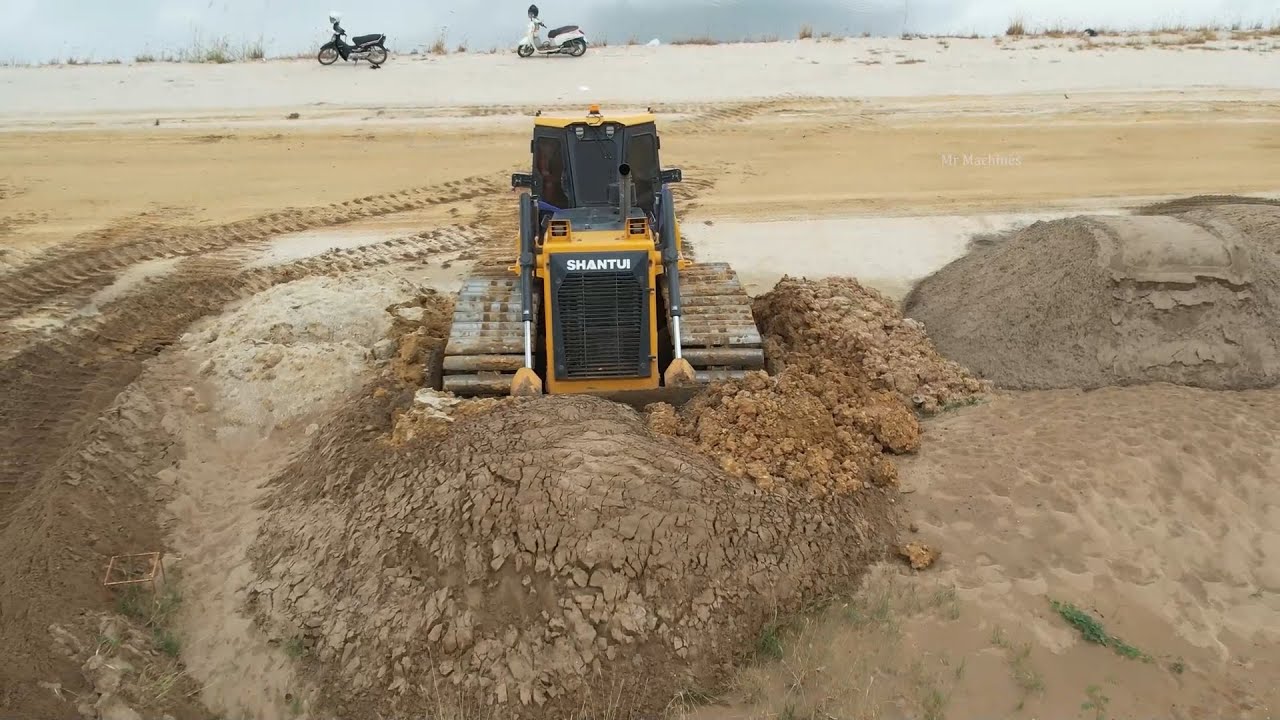 Marvelous New Construction Starting Operation Strong Dozer Pushing Sand ...