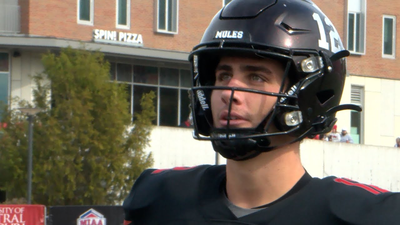 Zach Zebrowski, Central Missouri - 2023 Harlon Hill Trophy Candidate ...