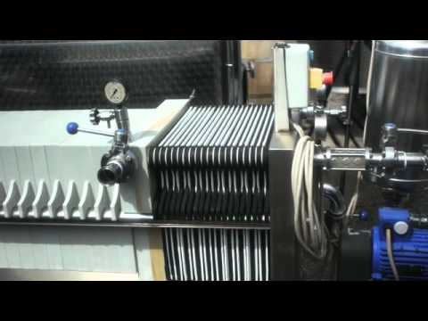 Filtering wine with Kalala Wines - YouTube