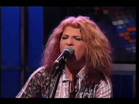 Janet Robin performing "Flood" on live TV show - YouTube