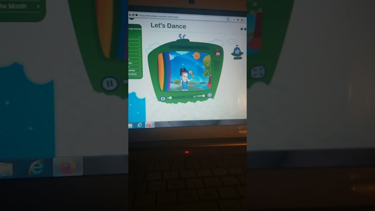 Baby tv hokey pokey Lenny - YouTube