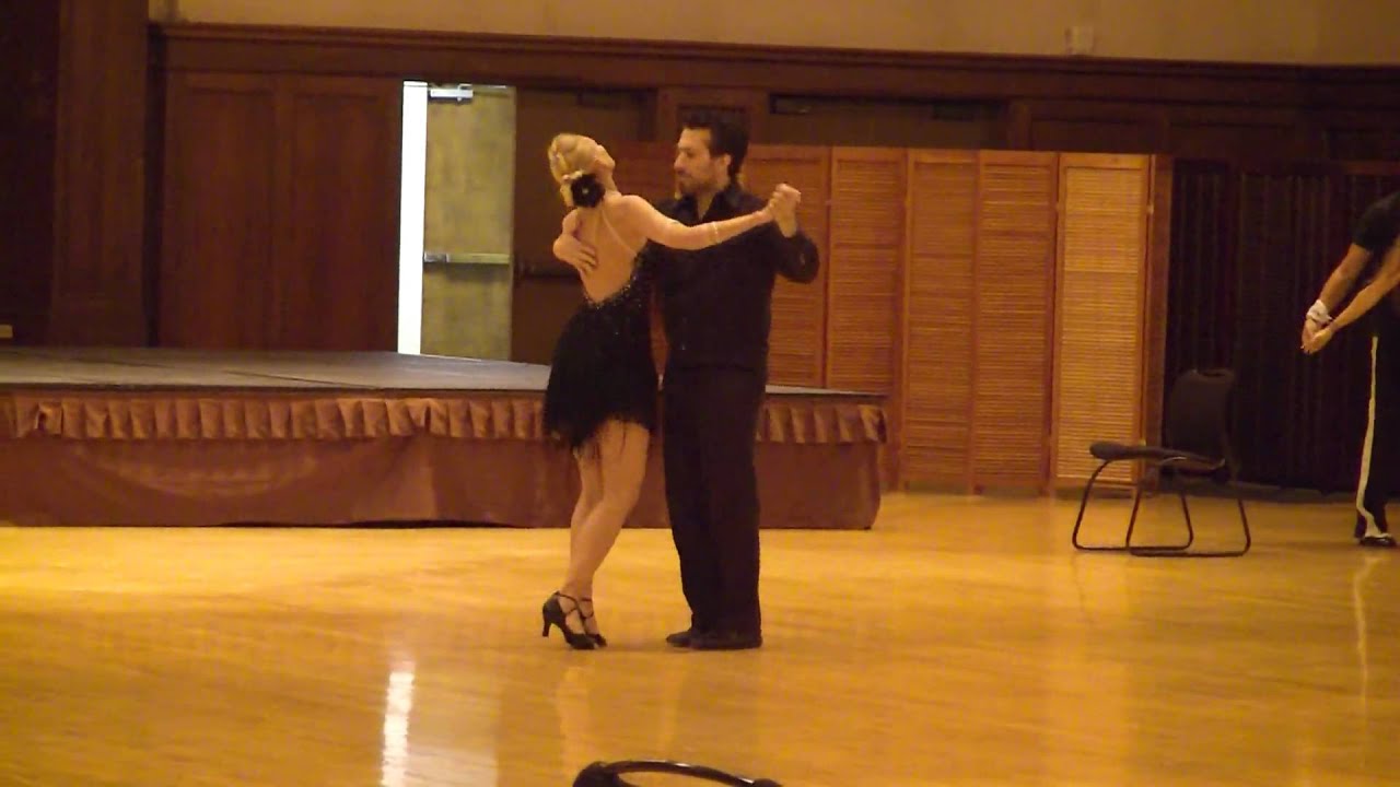 tango close - YouTube