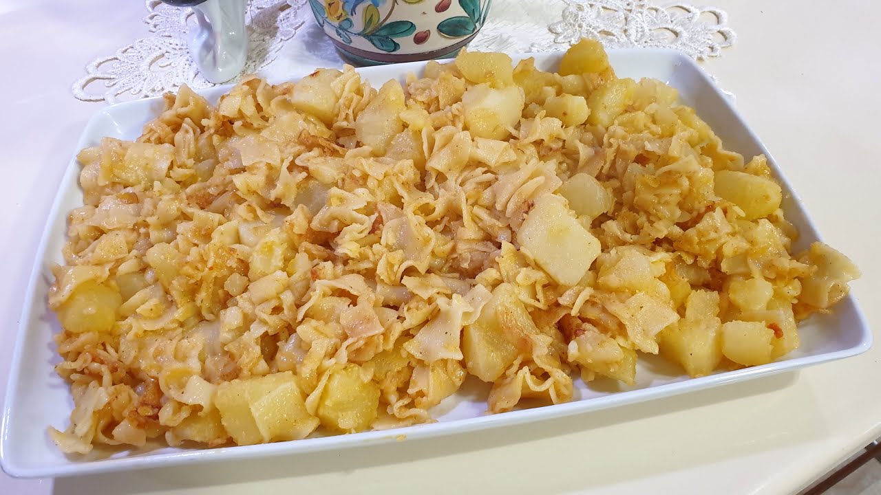 Paste și cartofi cu ceapă călită de la Bunica - YouTube