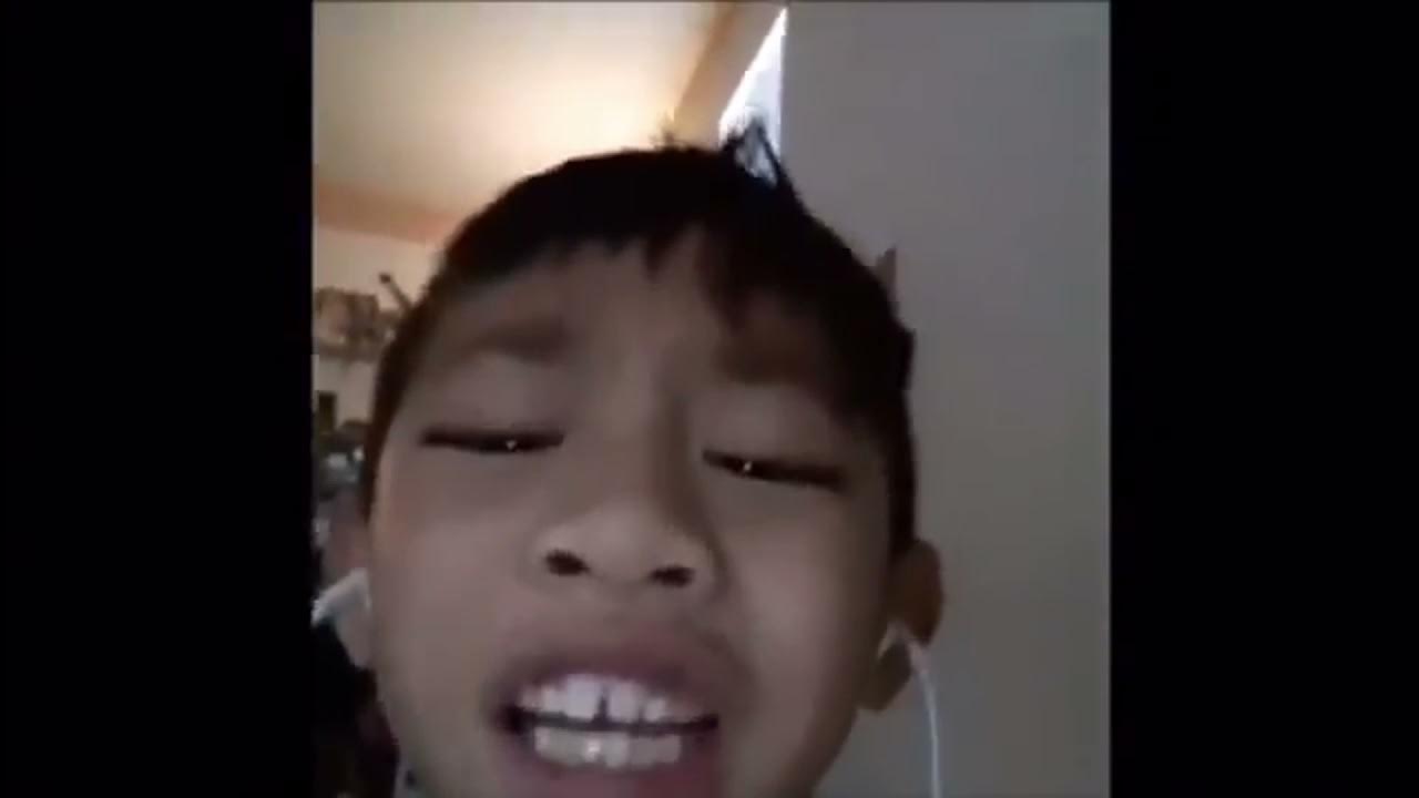 kid singing high hopes (VERY EARRAPE) - YouTube