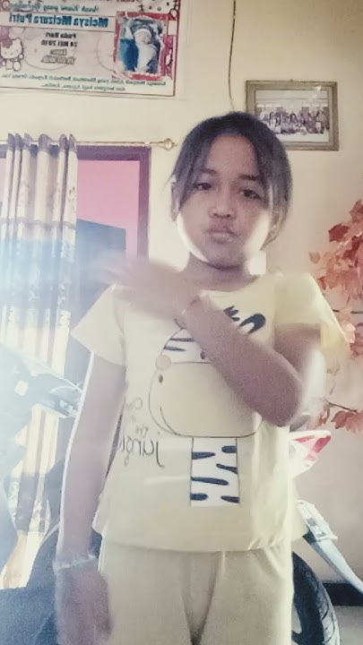 aku lagi main di @MemeZura-b8b - YouTube