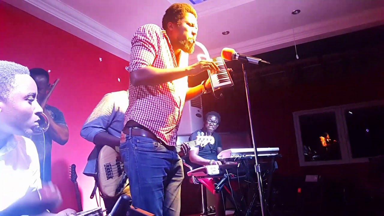 Victor Dey Jnr at The Piano Bar - YouTube