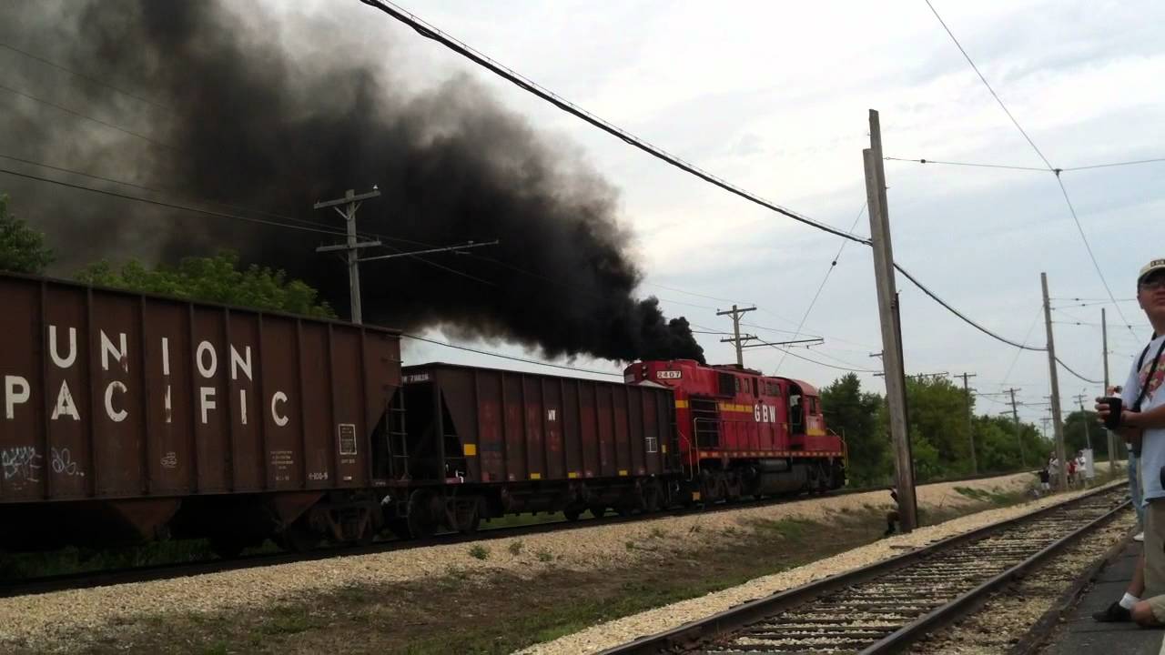 Alco Diesel Locomotive smoking it up at IRM 2012 Diesel Days - YouTube