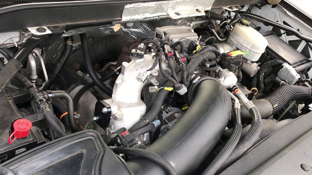 Deleted L5P Duramax 5 inch straight pipe revs - YouTube