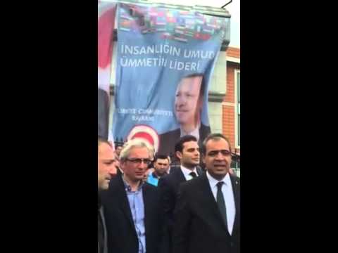 Ümmetin Lider Pankartı Erdoğan Yazık Cok Yazık