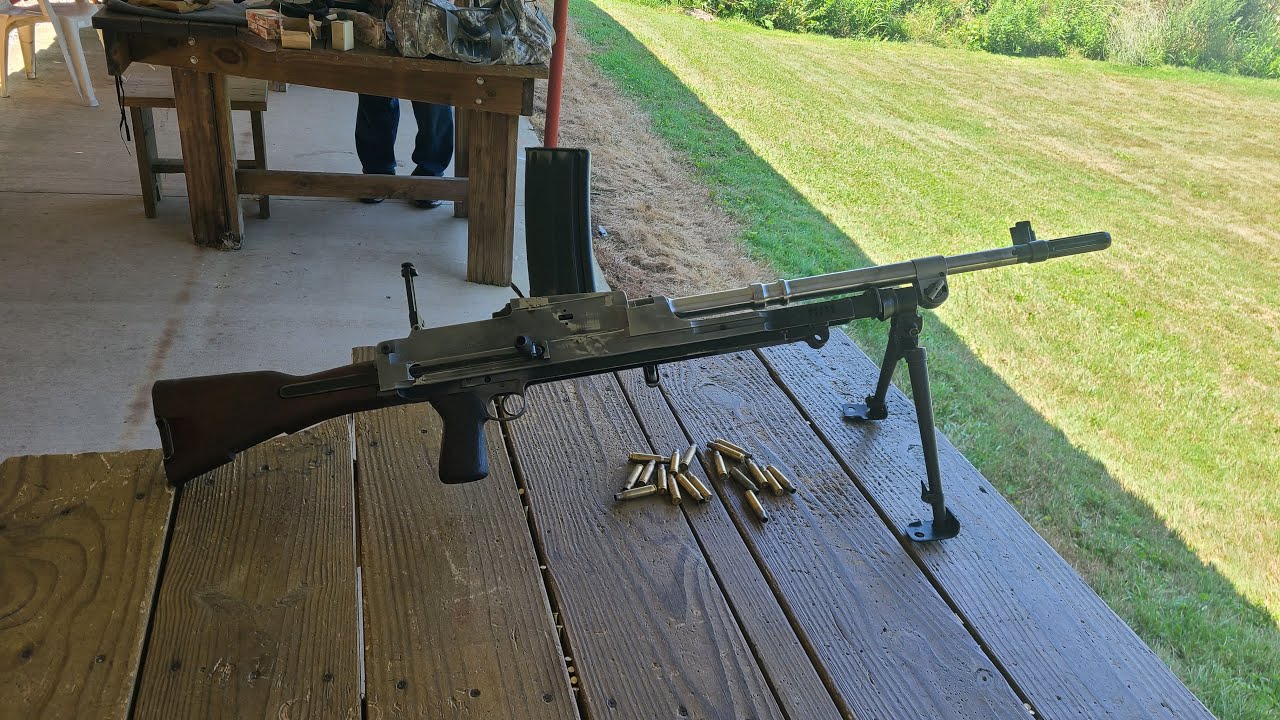 Bren L4A3 test fire - YouTube