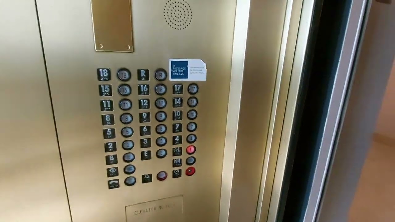 1982 Montgomery Elevator @ Hyatt Regency in Crystal City - YouTube