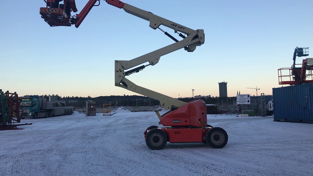 JLG E450 AJ - YouTube