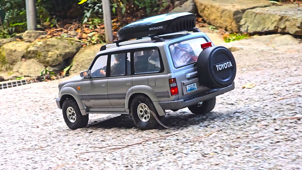 1/10 Scale RC Car Toyota LC80 custom chassis - forest rock crawling ...