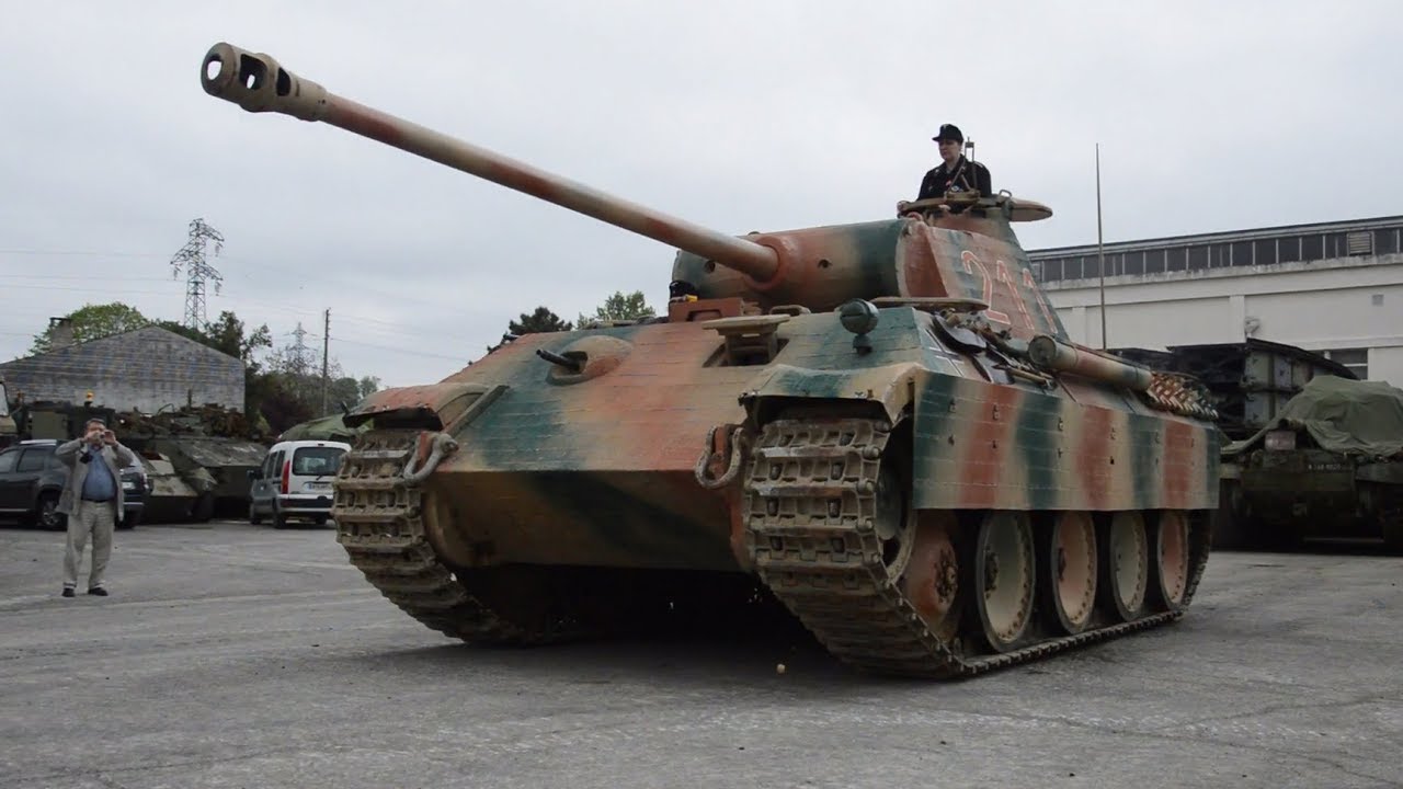 Saumur 2016 - Concours International de la Maquette (Panther, Panzer II ...