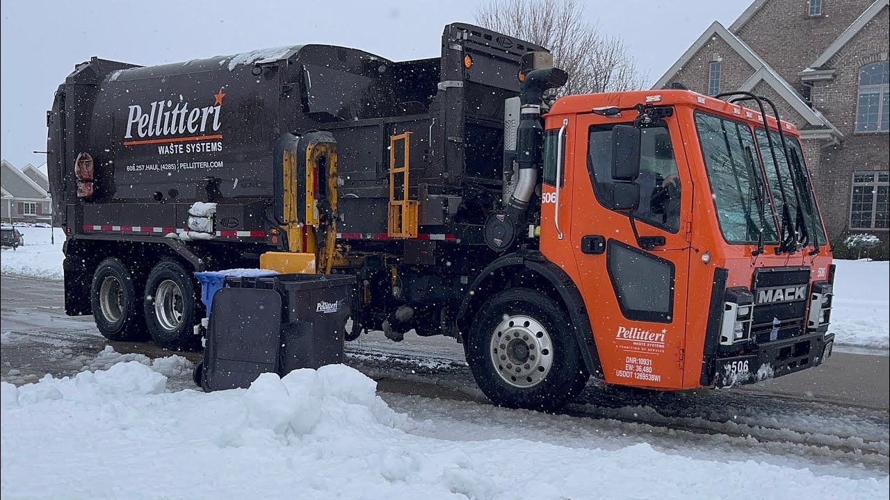 2 Mack LR Labrie ASL in the snow - YouTube