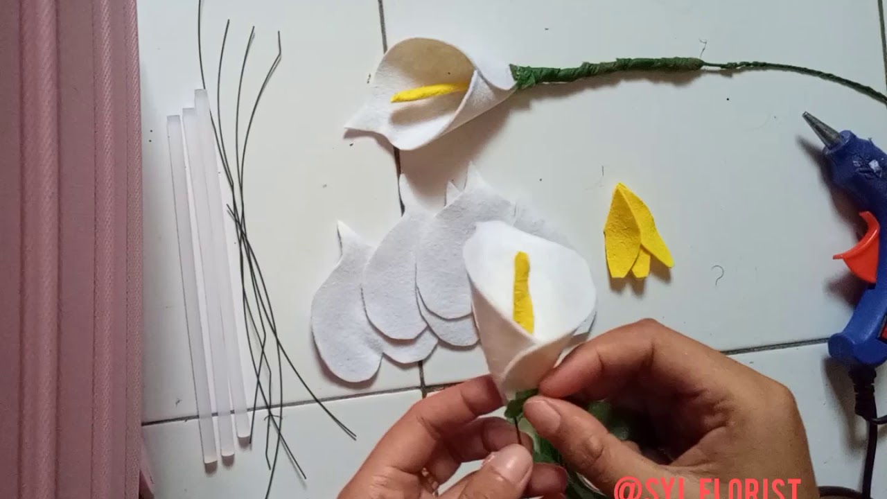 CARA MUDAH BIKIN BUNGA CALA LILY DARI KAIN FLANEL || DIY Cala Lily Felt ...