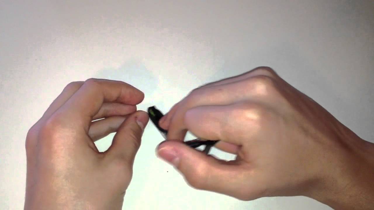 Faire back grab en finger scooter - figure back grab - YouTube