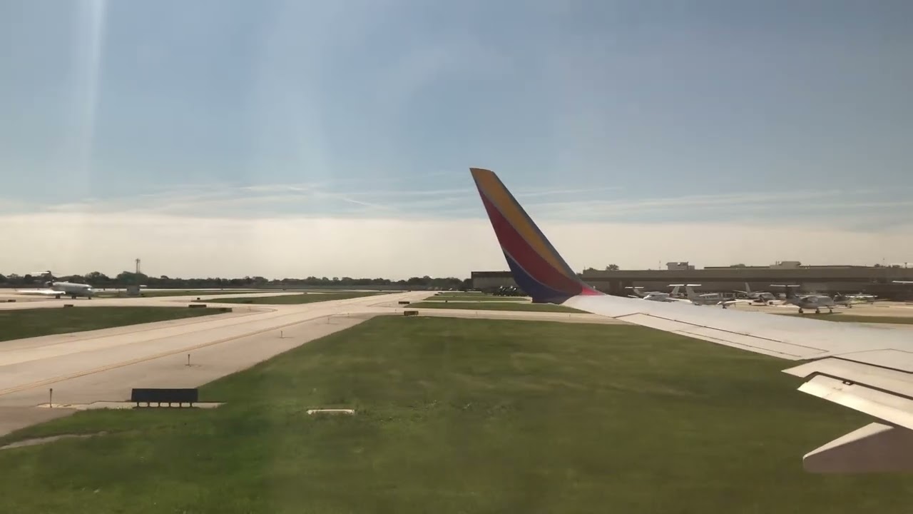 Boeing 737 Takeoff from MDW - YouTube