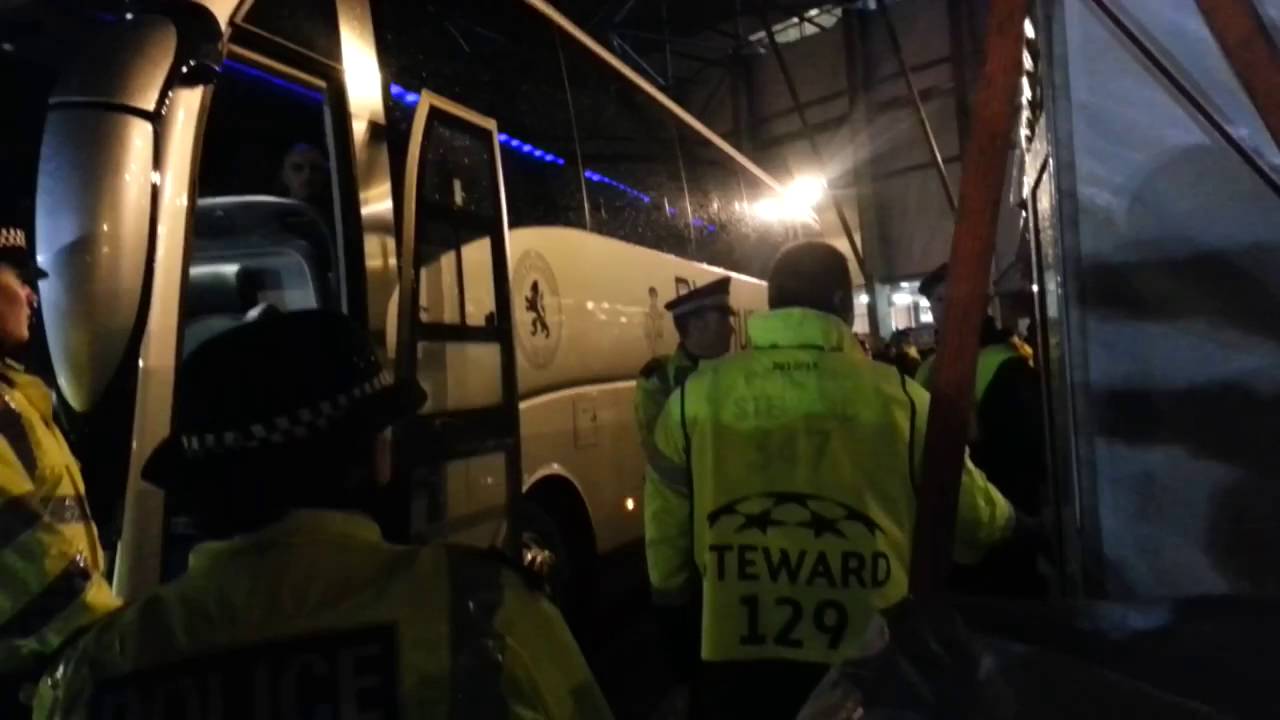 Messi on to team bus Celtic FC vs Barcelona CF football player - YouTube