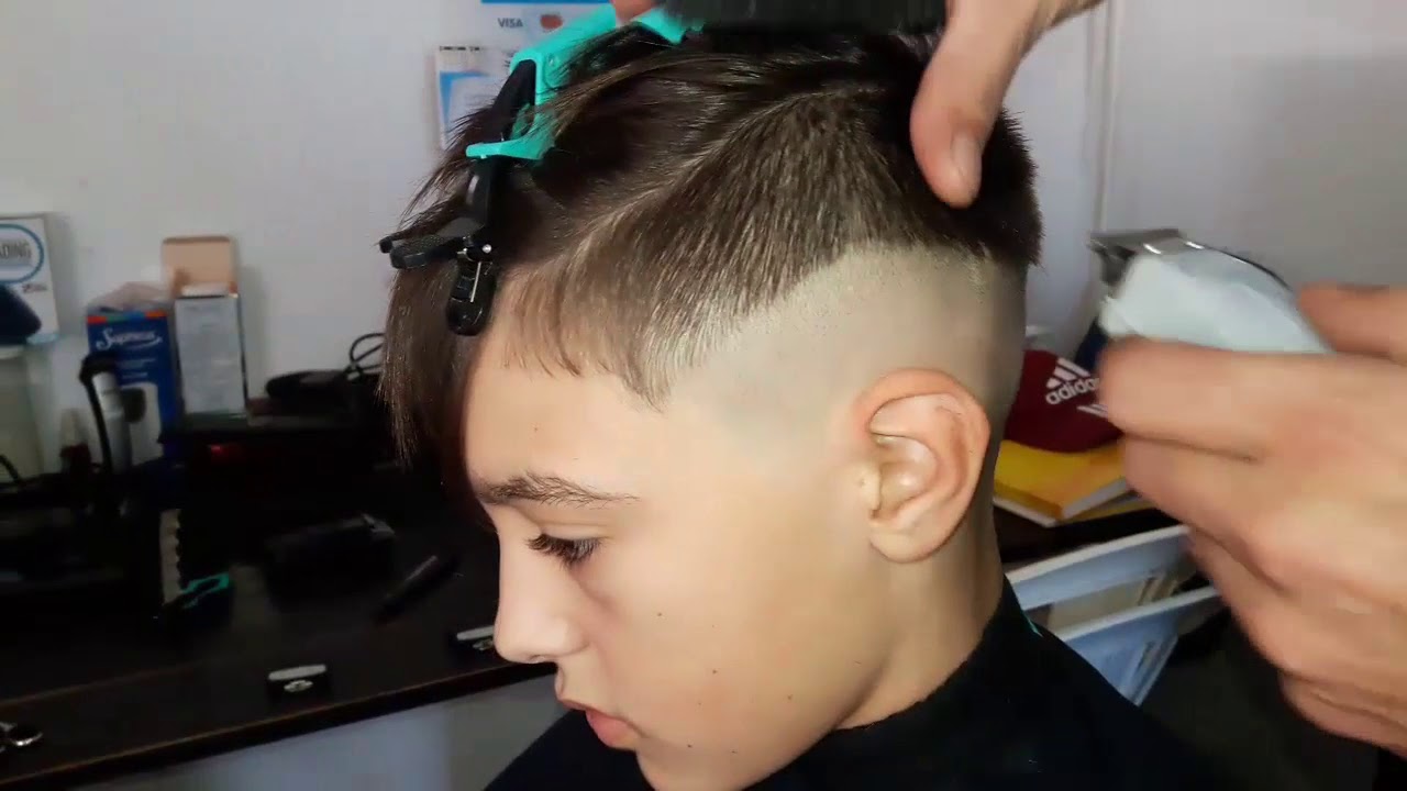 Como hacer un medio fade # ( FADE CORTE DE PELO) 💪SOMBREADO - YouTube