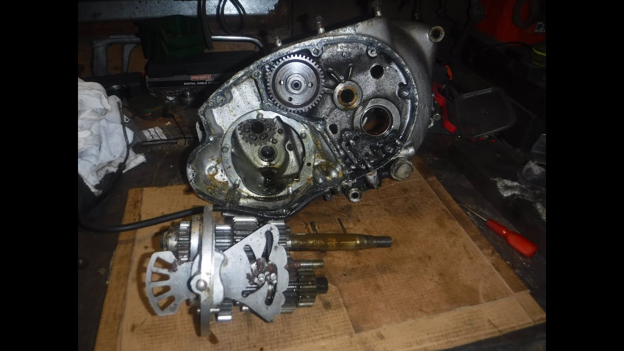 BSA A65 Spitfire engine overhaul 3 First impressions of the gearbox ...