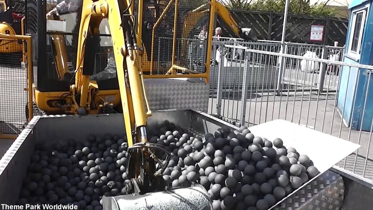 Digger Challenge - Legoland Windsor - YouTube