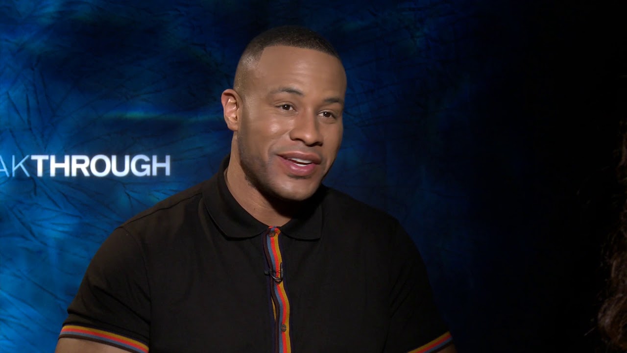 Interviews with Devon Franklin and Roxann Dawson (Breakthrough) by Siaki S. - YouTube