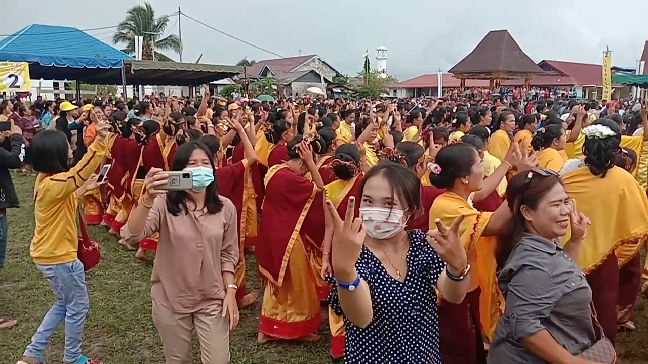 MANTAP..!! TARI MAENA MASSAL NIAS TELLO - YouTube