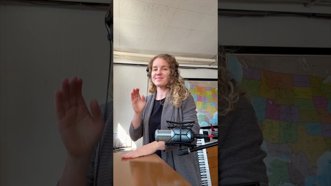 Spanish hand clapping in my song #originalsong #spain #folkmusic - YouTube