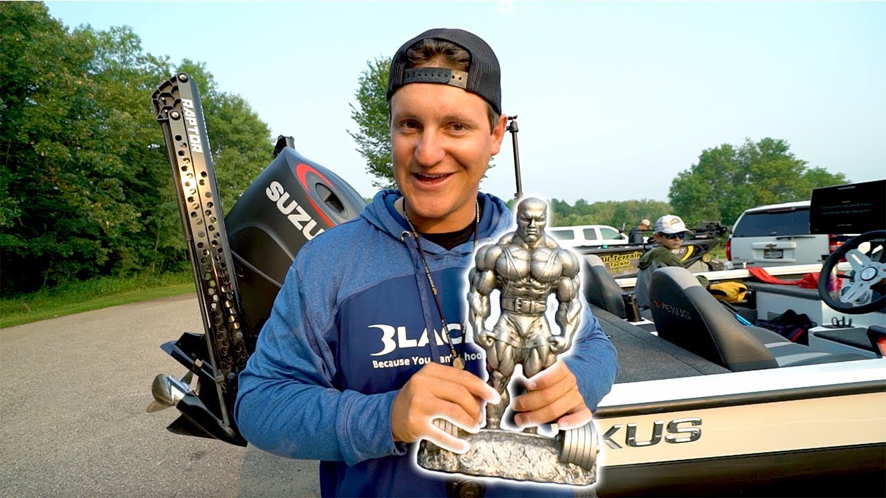Fishing for HEAVYWEIGHT Championship of the World! - YouTube
