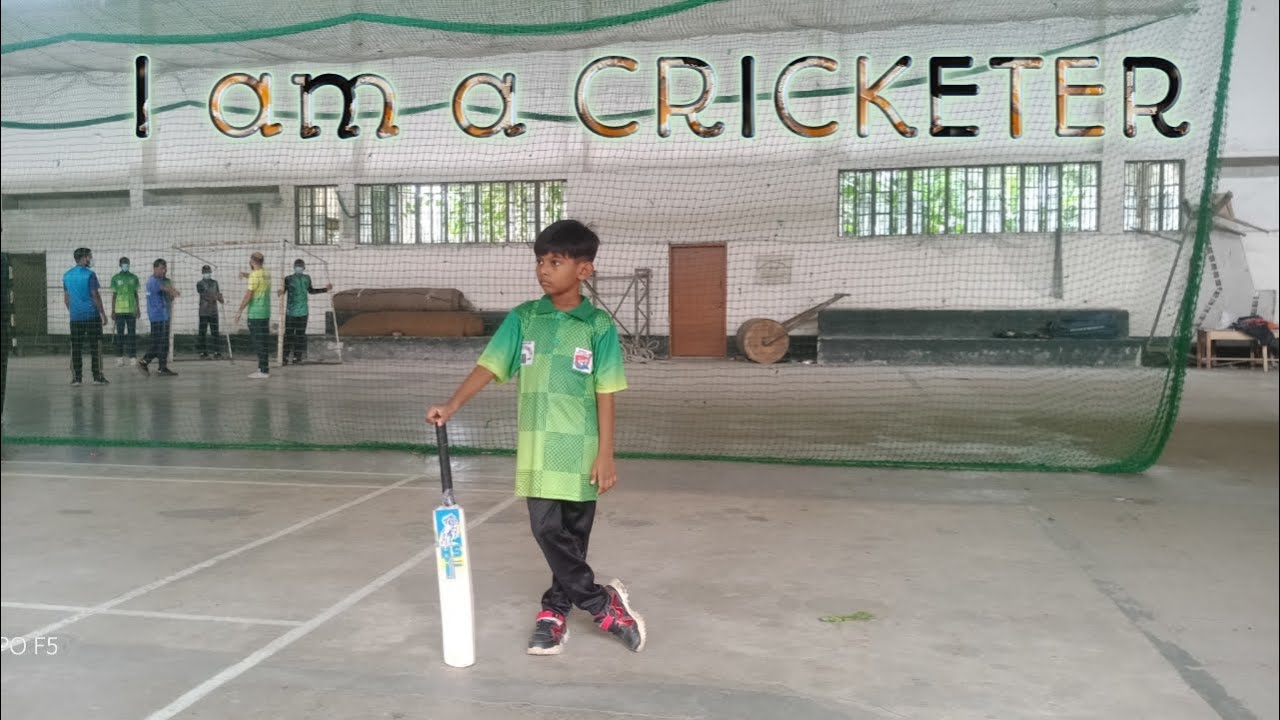 Kids Cricket Practice at Indoor. Hriddha likes to Play Cricket ...