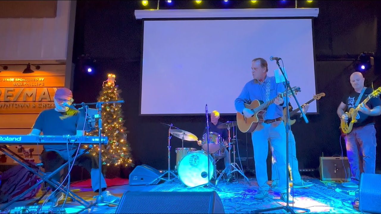 "Sweet Home Chicago" Red Miller #bluesband - YouTube