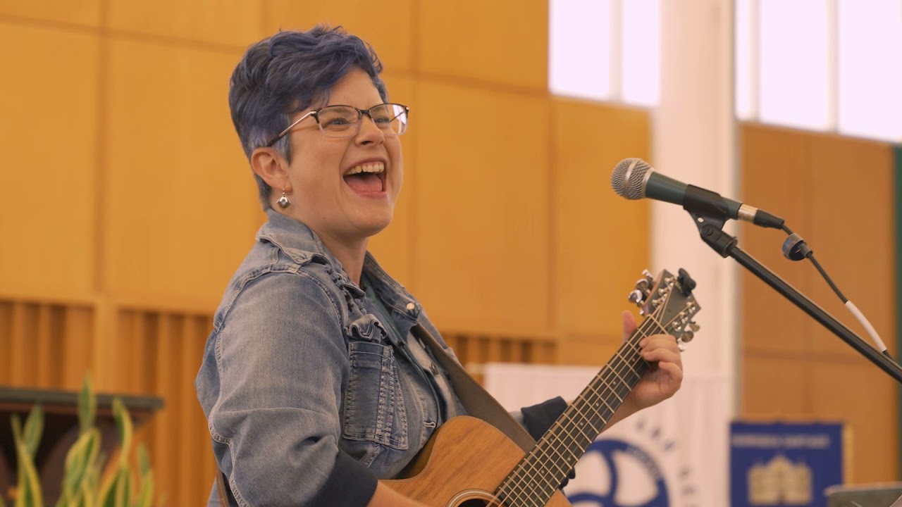 60 Seconds in the Life of Laura Potter Music - YouTube