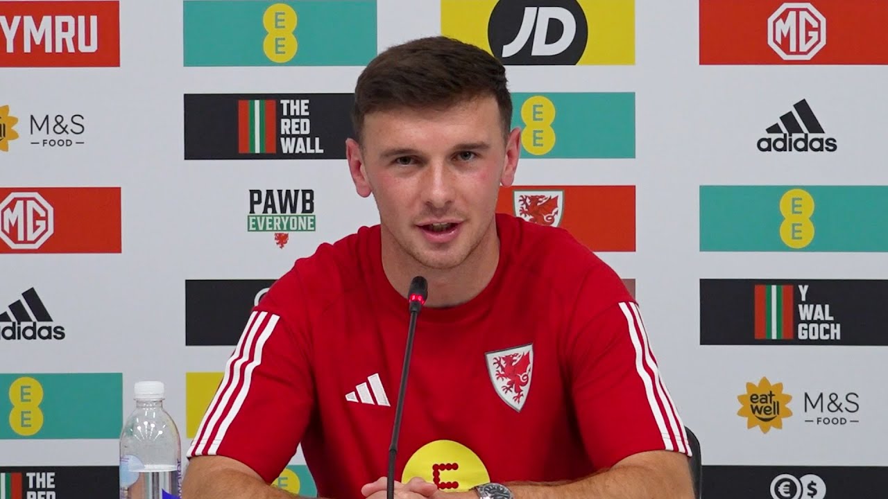 Wales striker Mark Harris holds a World Cup press conference | 2022 ...