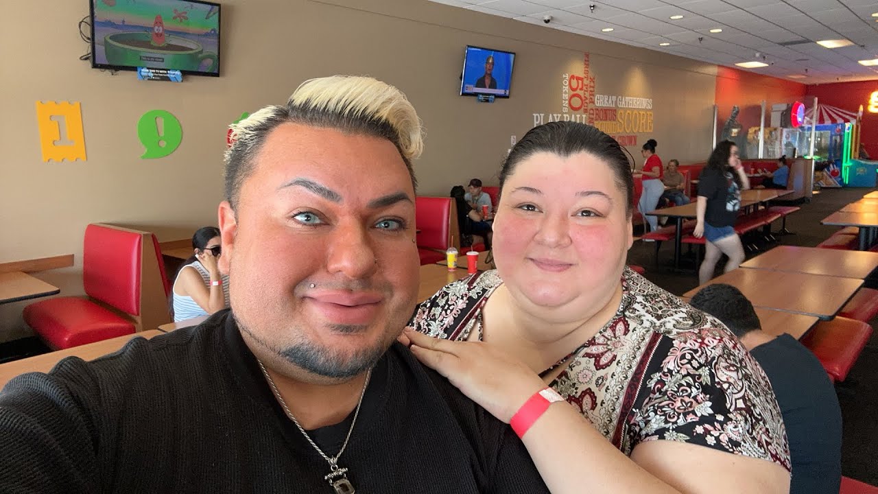 ALL YOU CAN EAT PETER PIPER PIZZA BUFFET - YouTube
