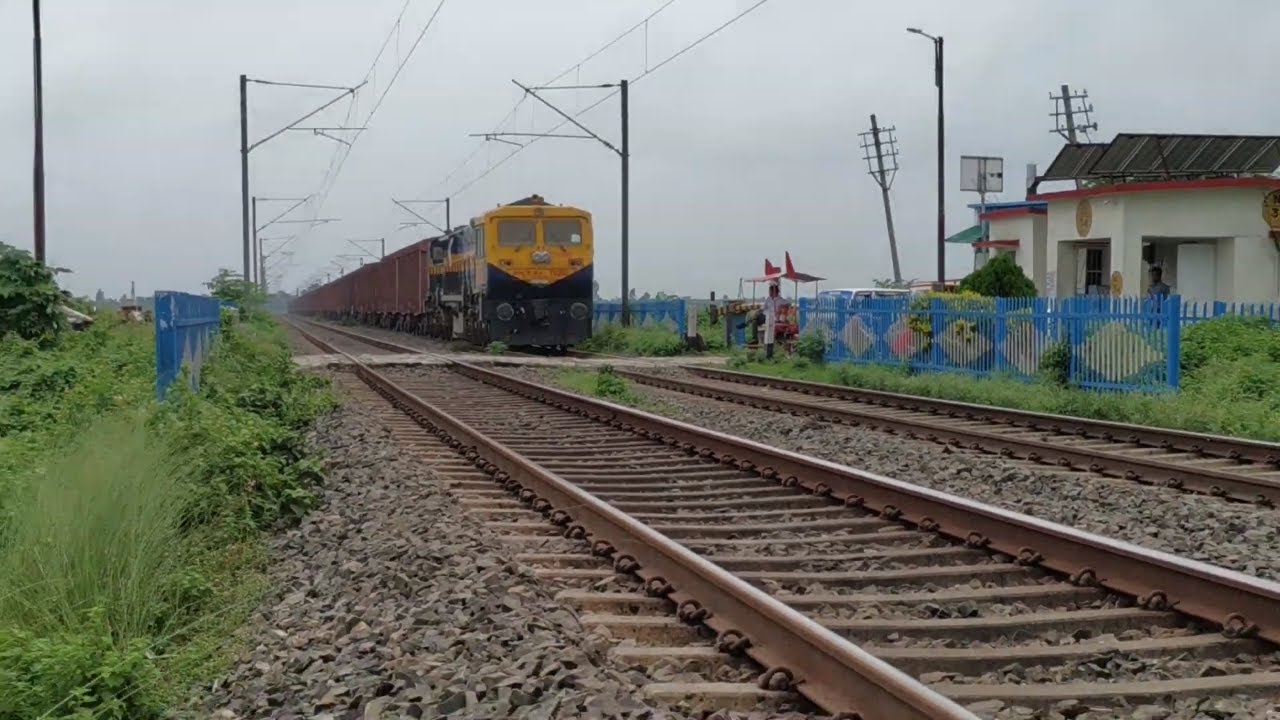 A beautiful railway gate about 40 km from New Jalpaiguri || Railway ...