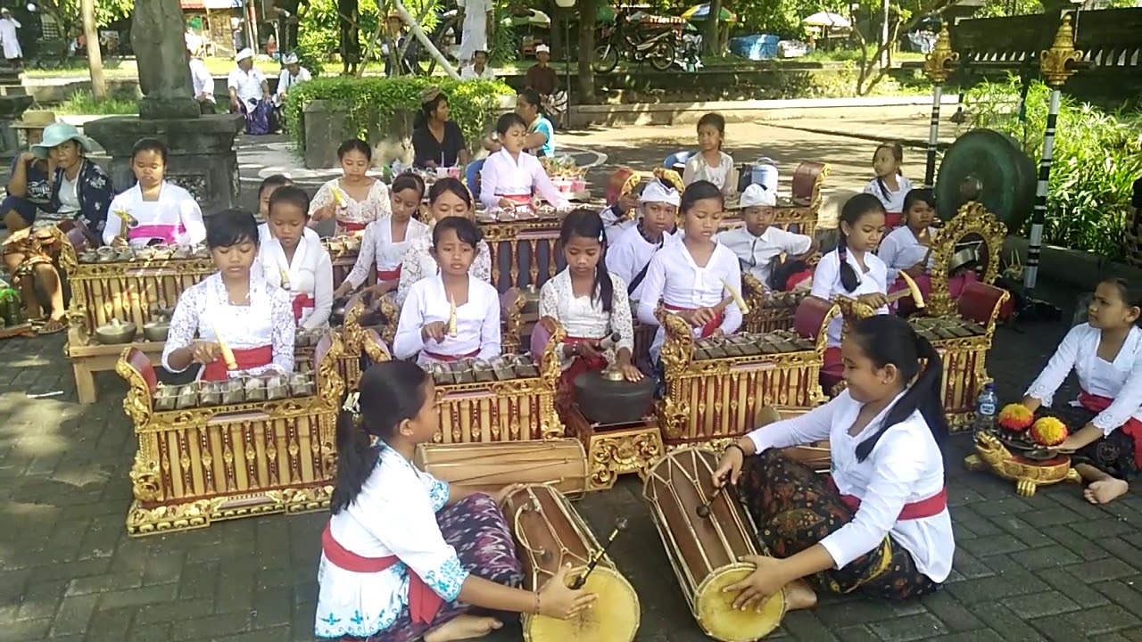 Gambelan Bali Gegilakan Anak anak Sanggar Demen Melajah Desa Bakas ...
