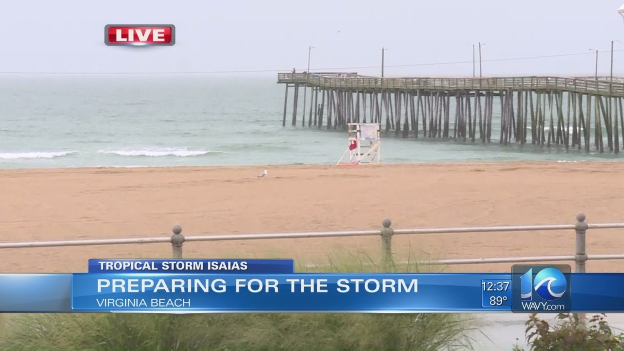 Preparing for the storm in Virginia Beach - YouTube