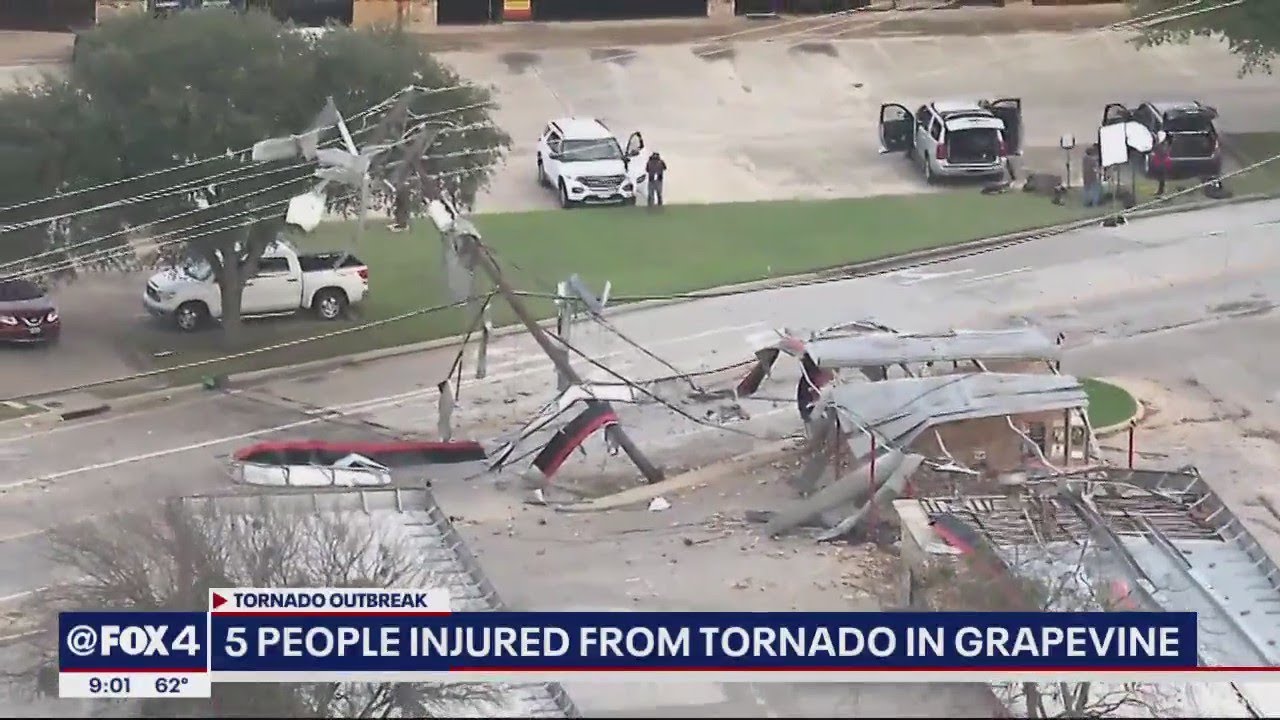 Driver finds himself inside of suspected tornado in Grapevine - YouTube