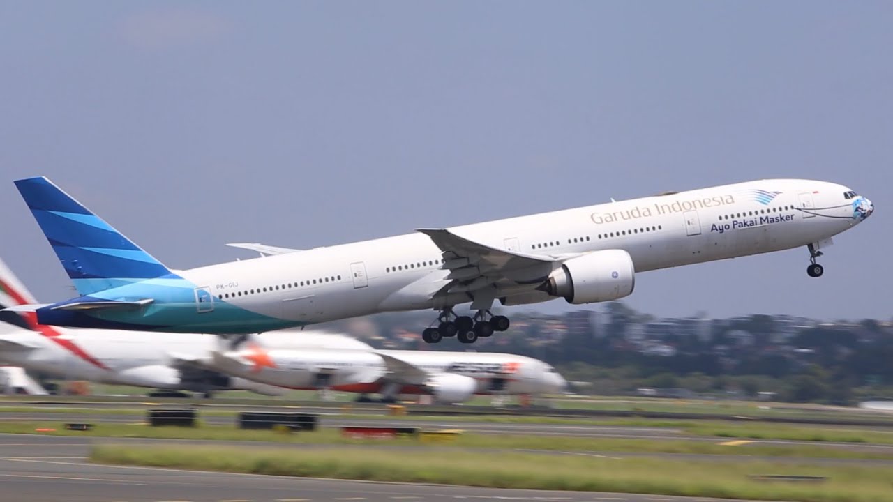 15 INCREDIBLE LANDING AND TAKEOFFS AT SYDNEY AIRPORT [YSSY,SYD] Sheps ...