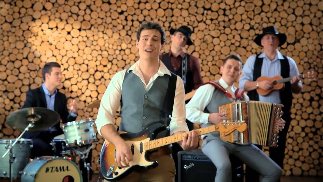 DEJAN VUNJAK - ČE TE POLJUBIM - YouTube