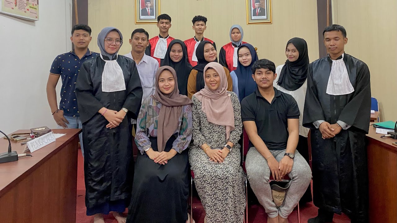 Simulasi Sidang Hukum Acara Perdata - YouTube