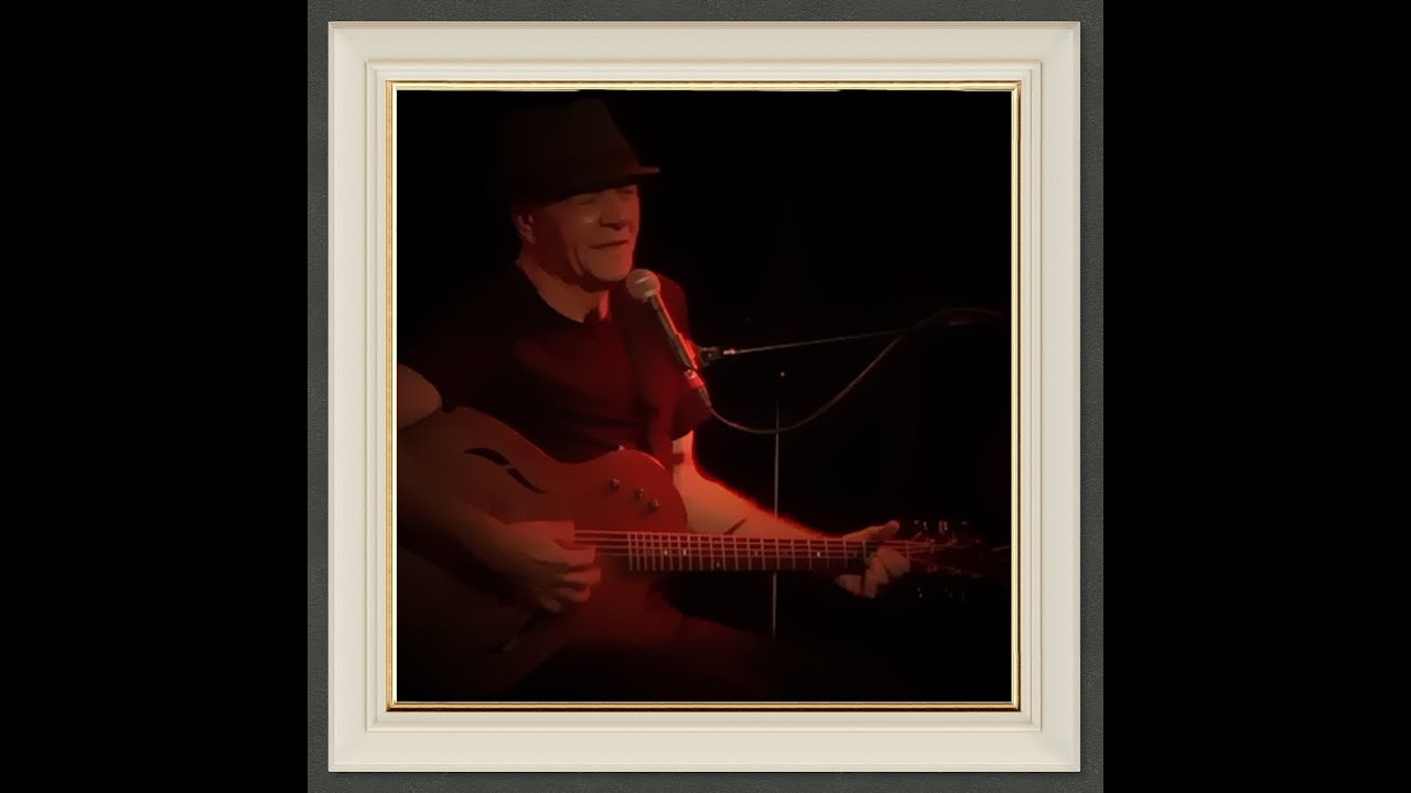 Patrick ABRIAL & JYE : " ÉCOUTE PETIT " ( Official Live Video ) - YouTube