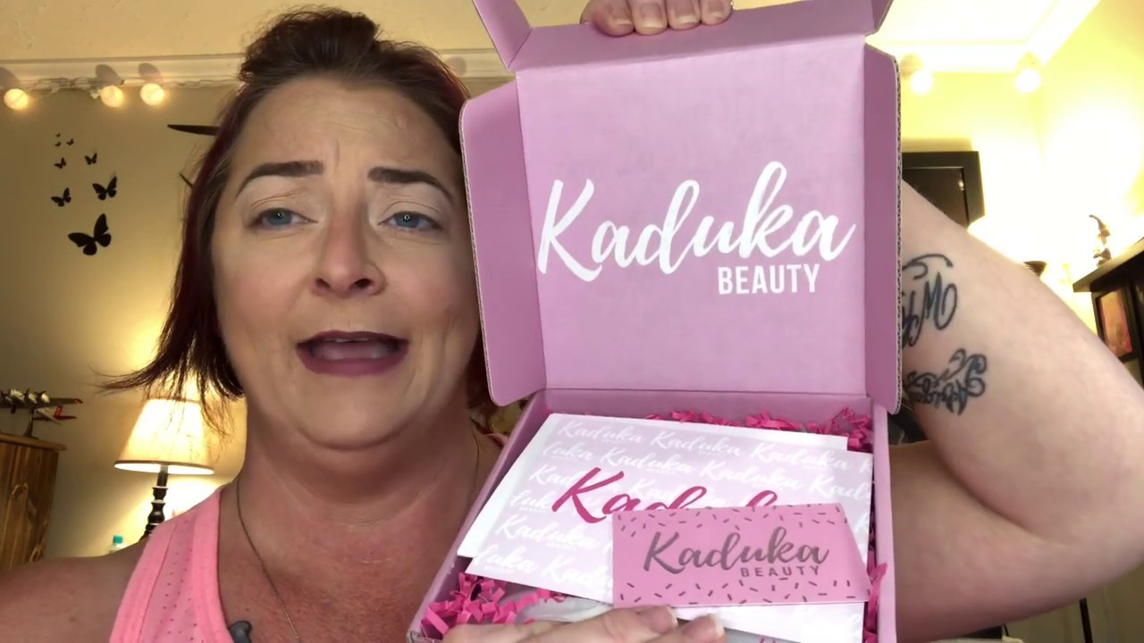 Unboxing Kaduka Beauty - YouTube