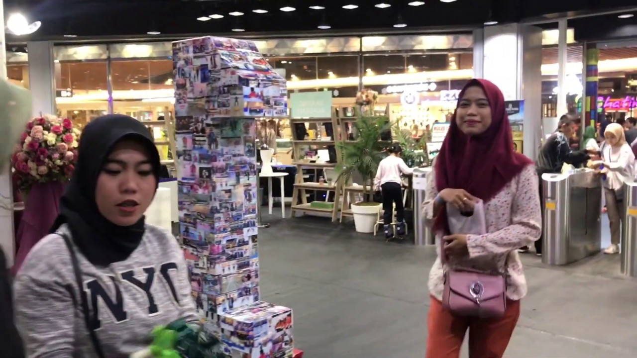 ICE SKATING OASIS CENTRE ARENA - AEON MALL JGC - YouTube
